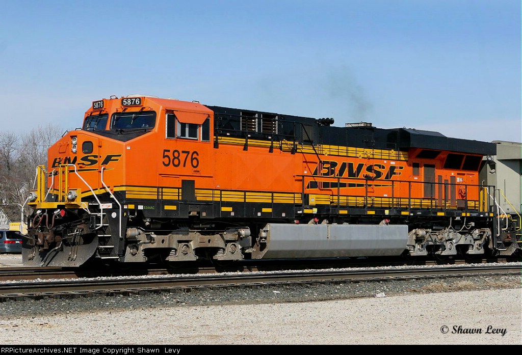 BNSF 5876